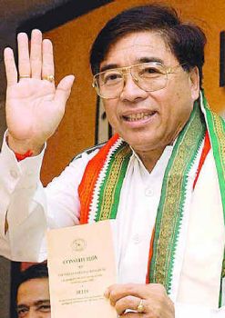 Fact Check: Pema Khandu's 'Commercial' Flight to Pasighat Was Not a 'First'