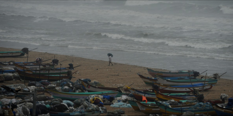 Red Alert: Gaja Upgraded to a 'Severe' Cyclonic Storm, to Hit Tamil Nadu Tonight