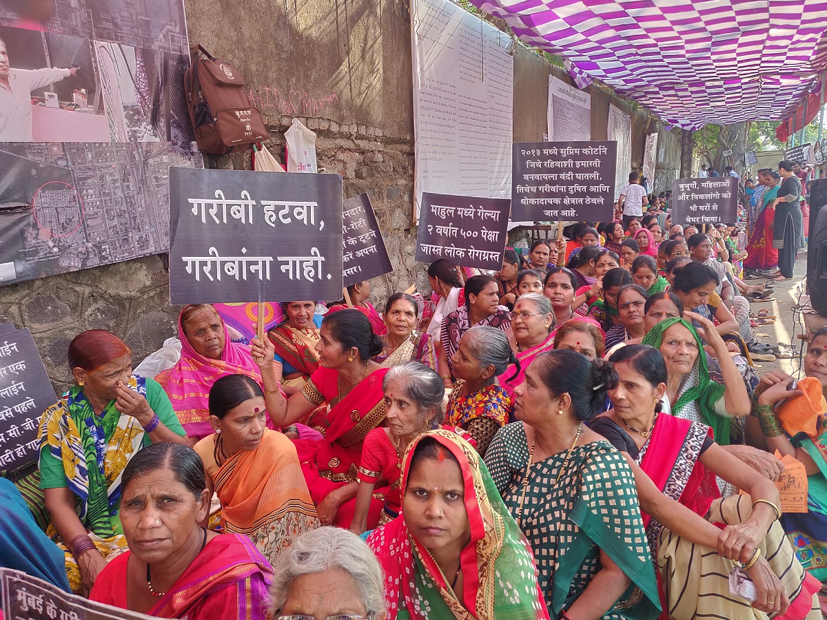 Residents Fight For Justice in Mumbai's 'Toxic Hell', the Mahul ...