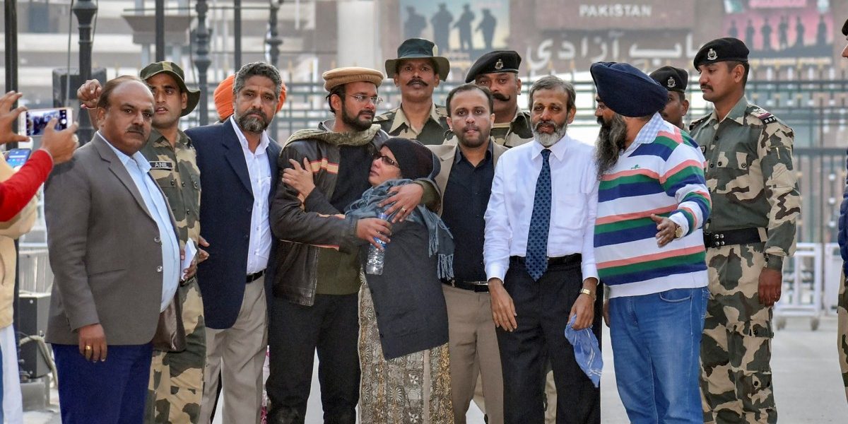 Indian Techie Returns Home After Six Years in Pakistan Jail - The Wire