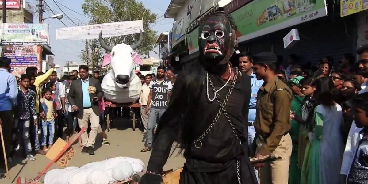 Saving a Life and Conserving an Art: India's Bahurupiya Fall on Hard ...