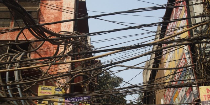 Overhead Wires in Delhi – A Brief History of the Unholy Mess