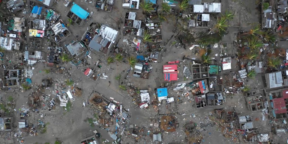 Cyclone Idai Blowing at 170 Kph Kills Over 200 in Mozambique, Millions ...