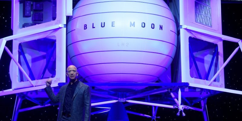 Jeff Bezos Unveils Moon Lander Mockup, Embraces Trump's Lunar Timetable