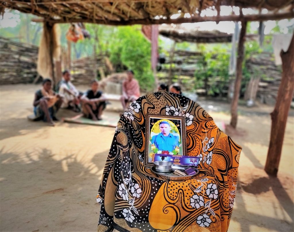 A Year After 'Encounter', 8 Gadchiroli Families Conduct Last Rites Sans ...