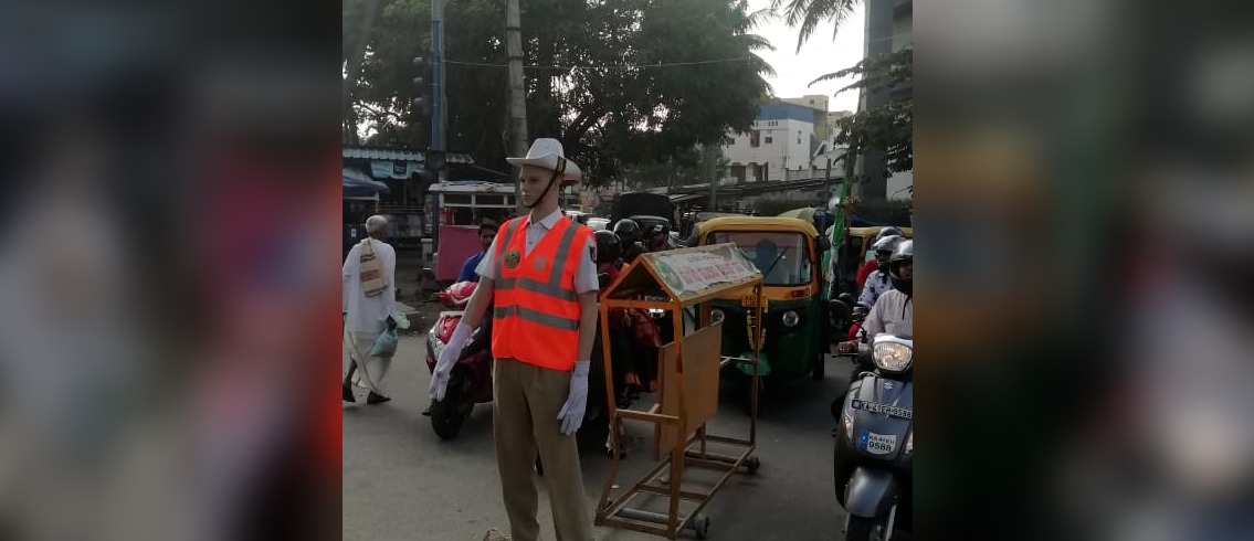 Bengaluru Traffic Police Set up Mannequins to Try and Curb Violations ...