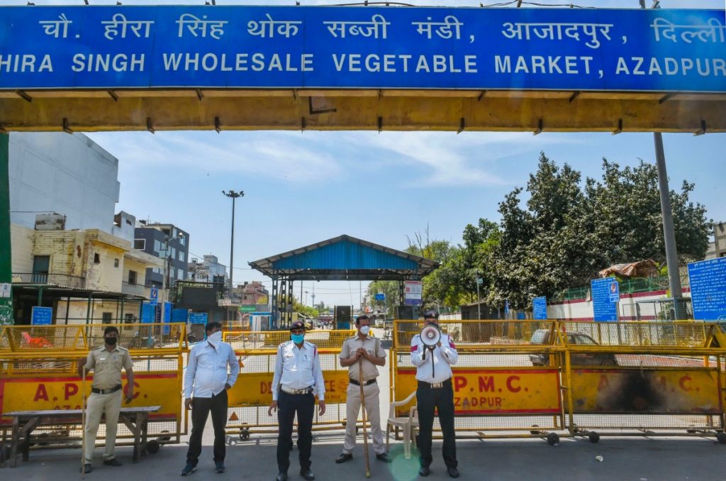 Arrivals Dropped 50% Post Lockdown. When Will Azadpur Mandi’s Supply ...