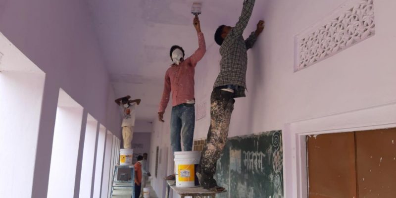 Rajasthan: As Show of Gratitude, Migrant Workers Paint School Turned ...