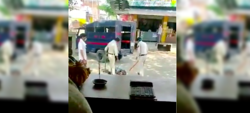 Madhya Pradesh: Video of Policemen Beating Man Goes Viral, 2 Constables ... Madhya Pradesh: Video of Policemen Beating Man Goes Viral, 2 Constables ...