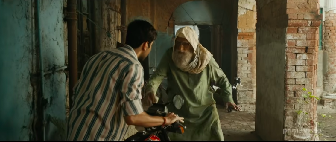 'Gulabo Sitabo' Drifts Along, Picking Up Some Rhythm Only Towards the End