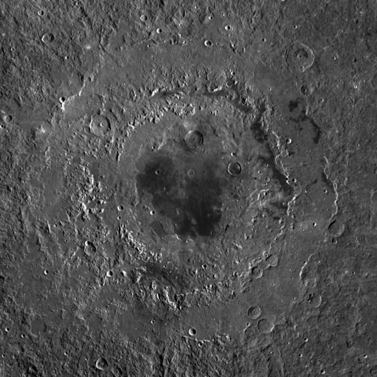 How Are the Moon’s Mountains Different From Those on Earth? – The Wire ...