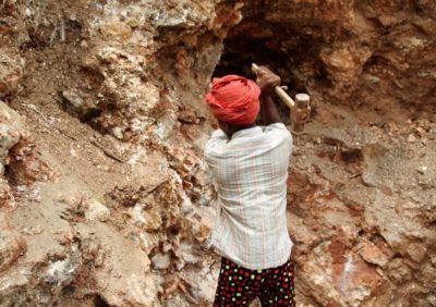 Illegal Mica Mining Continues Unabated in Jharkhand, Causing Death and ...