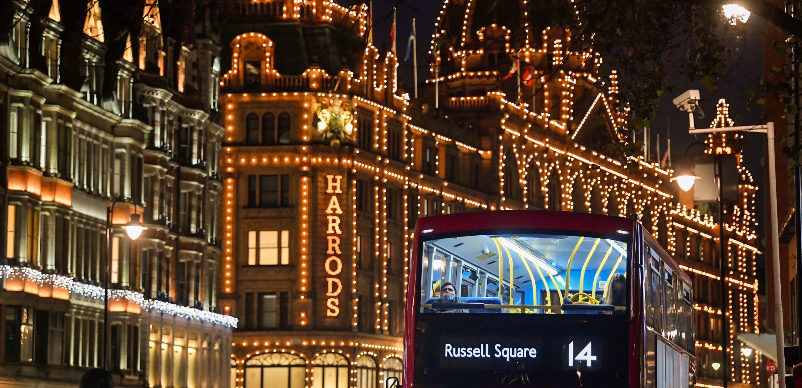 UK Announces Lockdown Again as Coronavirus Variant Infects More People ...