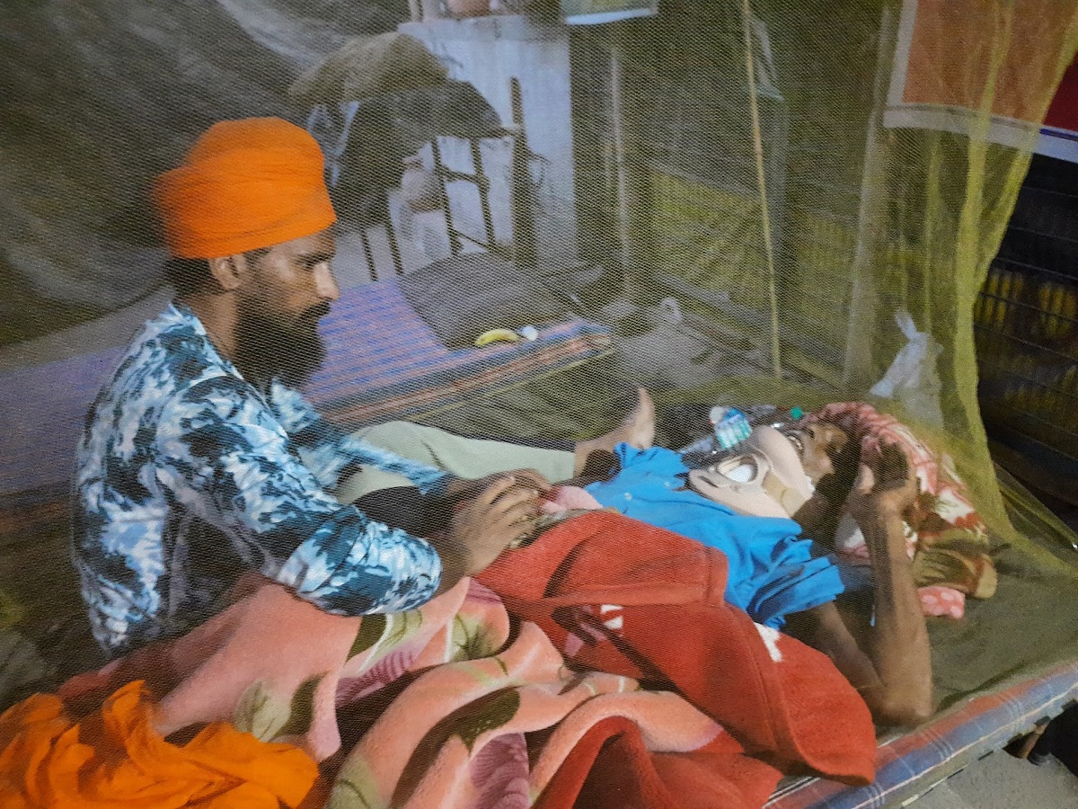 A Winter’s Night With the Farmers at Delhi’s Tikri Border