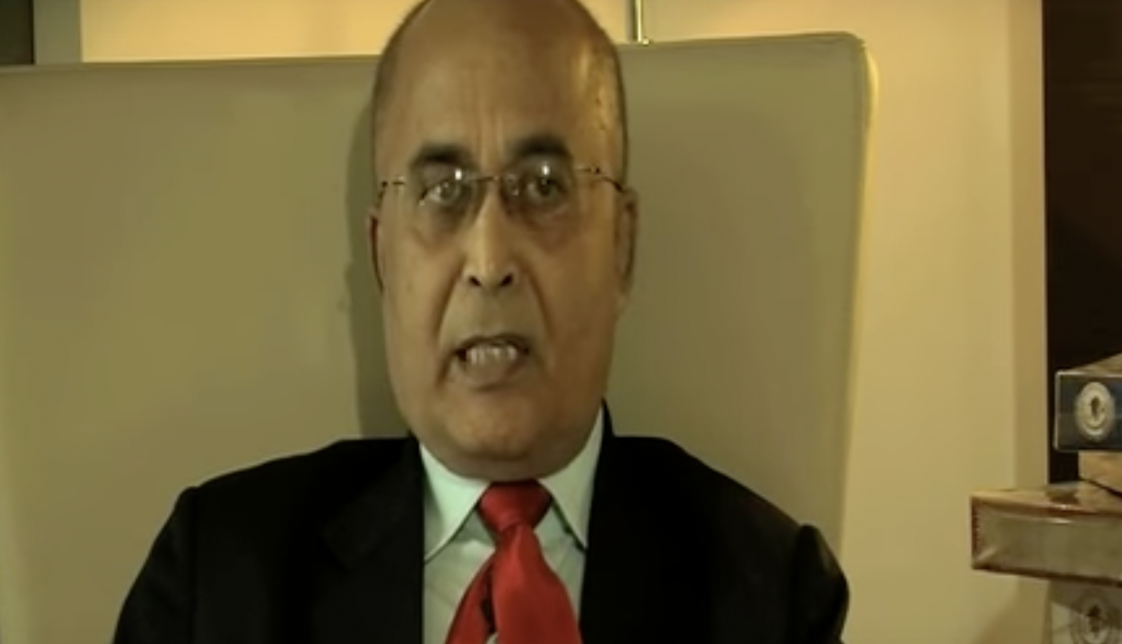 Why the US Pig Heart Transplant Was Different From the 1997 Assam Doc’s ...