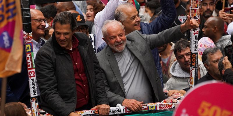 Lula May Clinch Brazil Election on Sunday, Final Polls Show