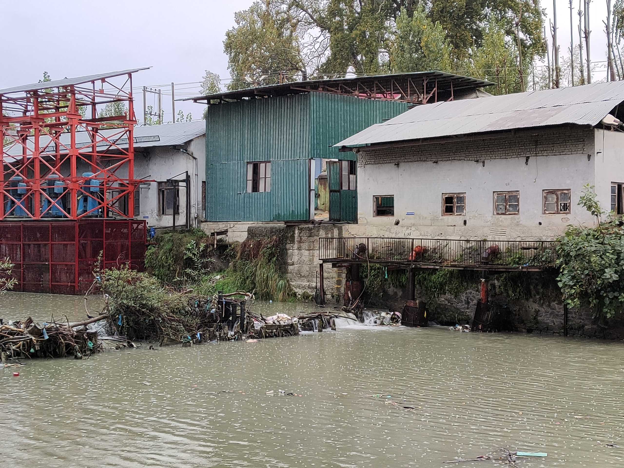 Kashmir’s Doodh Ganga Has Become a Drain – The Wire Science