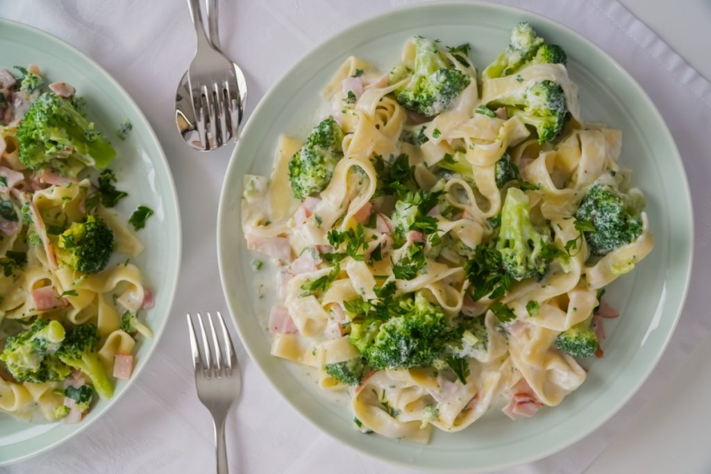 Stop Hating on Pasta – It Actually Has a Healthy Ratio of Carbs ...