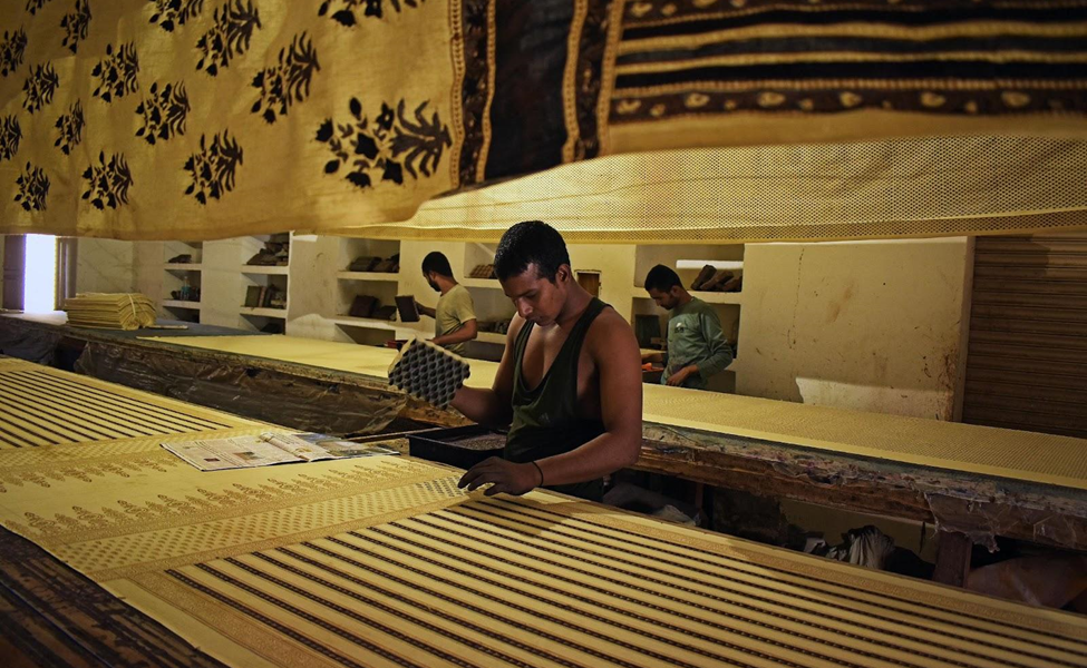 How Ajrakh's Rising Demand Has Changed the Dynamics of the Tradition ...