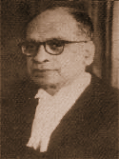 Sonia Gandhi Never Spoke of Karnataka 'Sovereignty' But SC View Belies ...