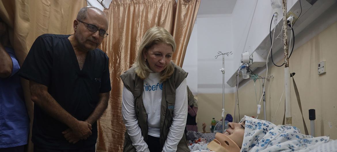 Israeli Forces Raid al-Shifa Hospital Complex, Communications Blackout ...