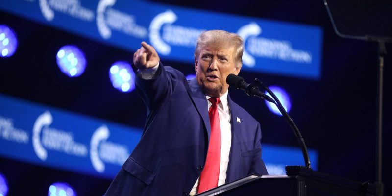 Trump Breaks the Ice in Iowa Even as American Politics Remains Frozen ...