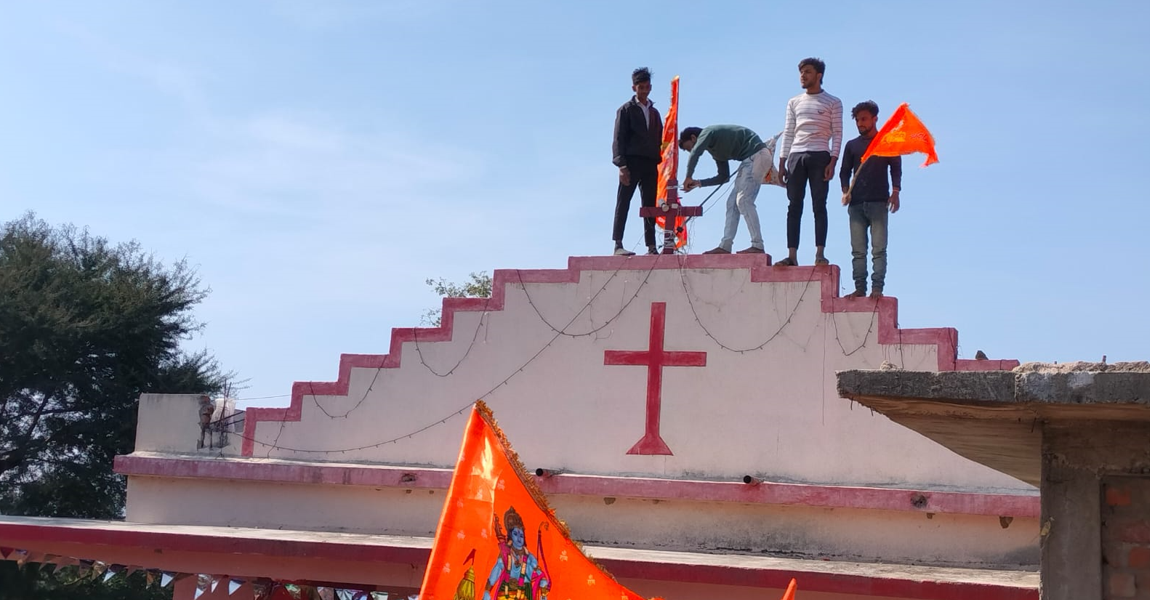 MP: Right-Wing Activists Plant Saffron Flag Atop the Holy Cross on the ...