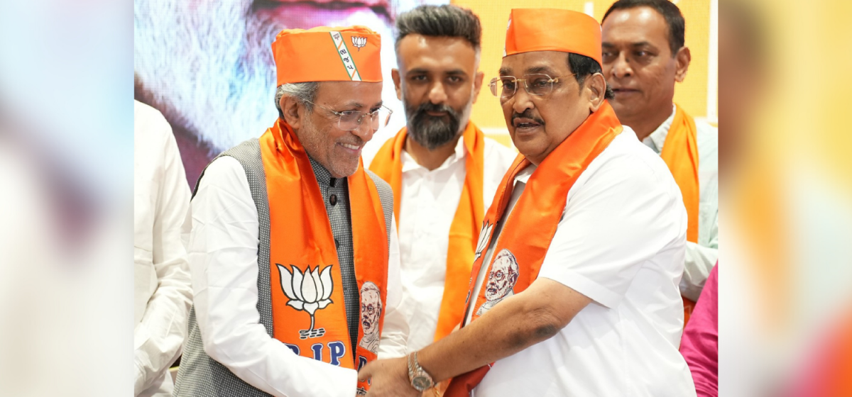 Former Gujarat Congress Chief Arjun Modhwadia Joins BJP - The Wire