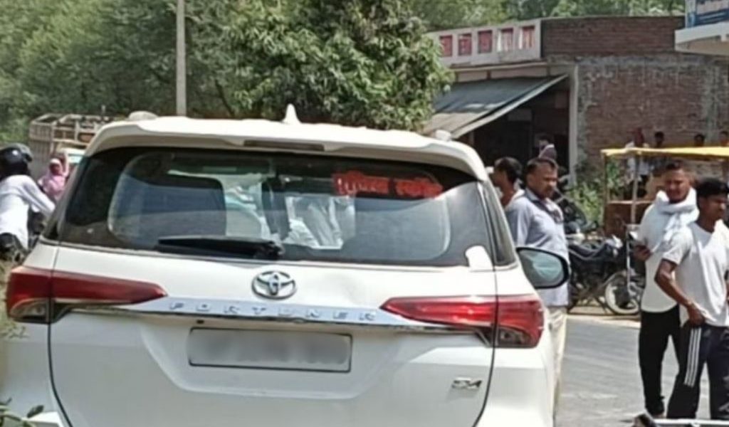 Car in Convoy of Brij Bhushan Singh's Son Runs Over Two, One Minor - The Wire