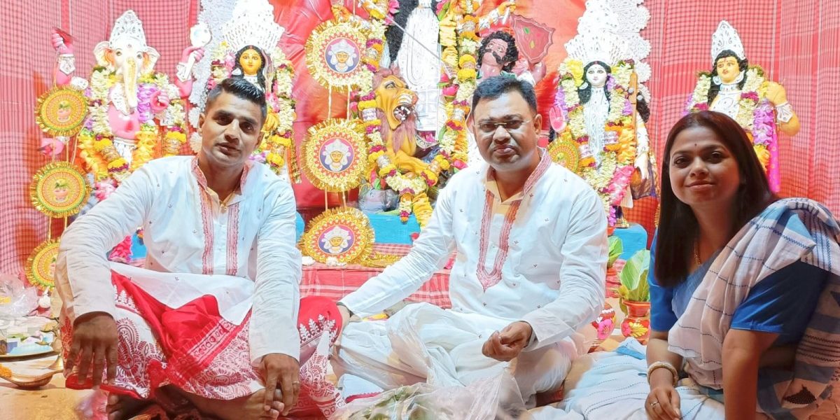 Footballer Mehtab Hossain and Wife Moumita's Durga Puja Celebrations ...